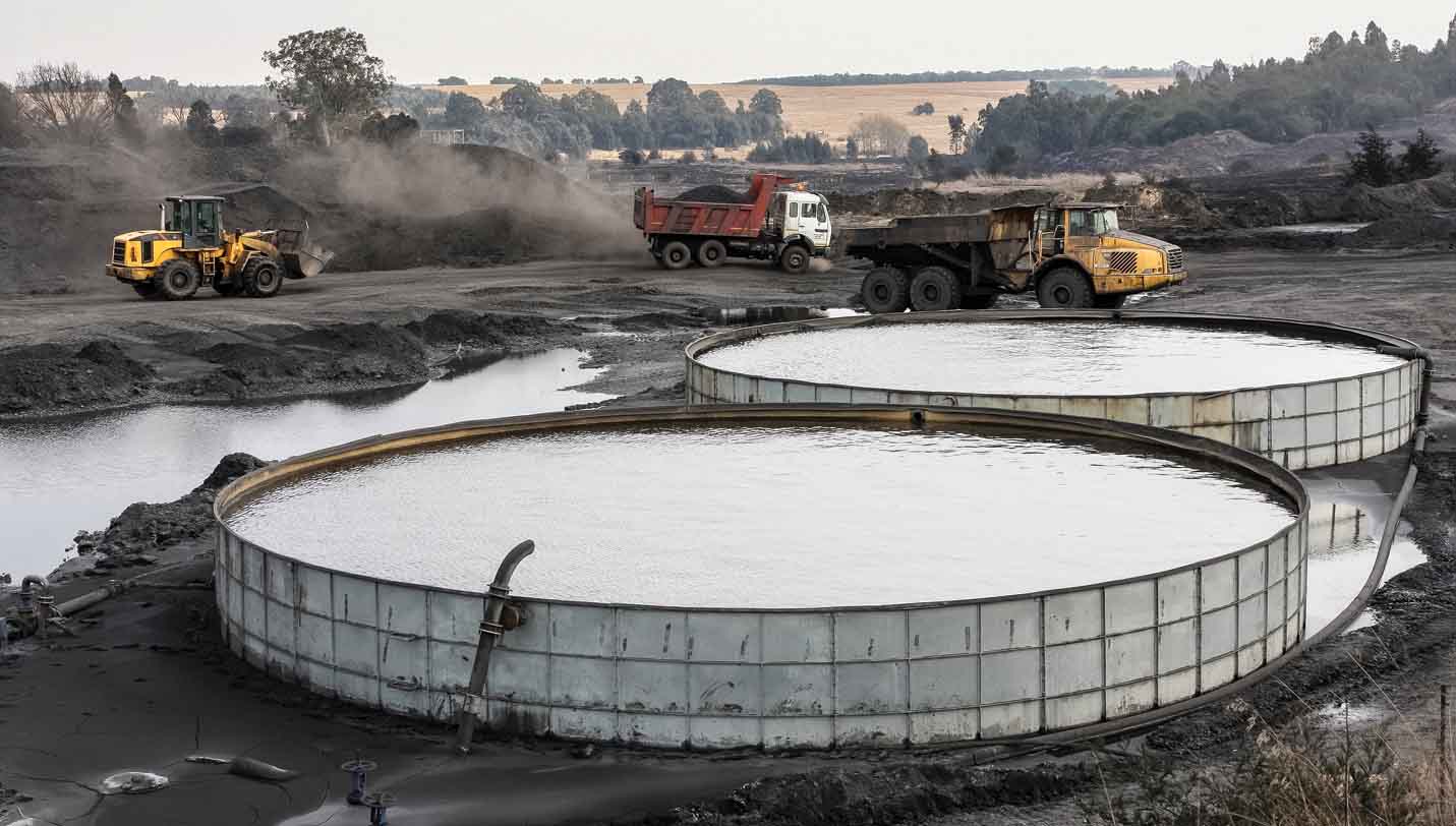 Washing off Ash: Cleaning up coal for better combustion efficiency ...