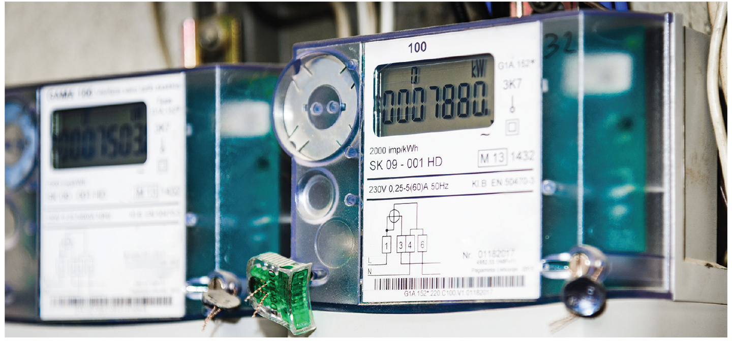 Brisk Pace: Significant progress in smart meter deployments - Power ...